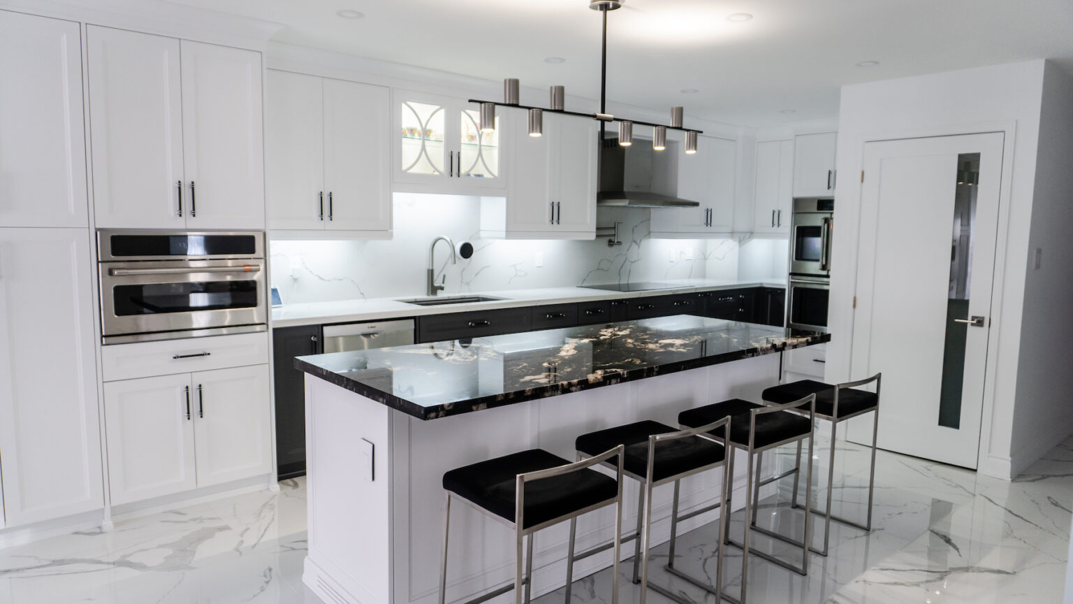 Custom Closets Toronto - Sky Kitchen